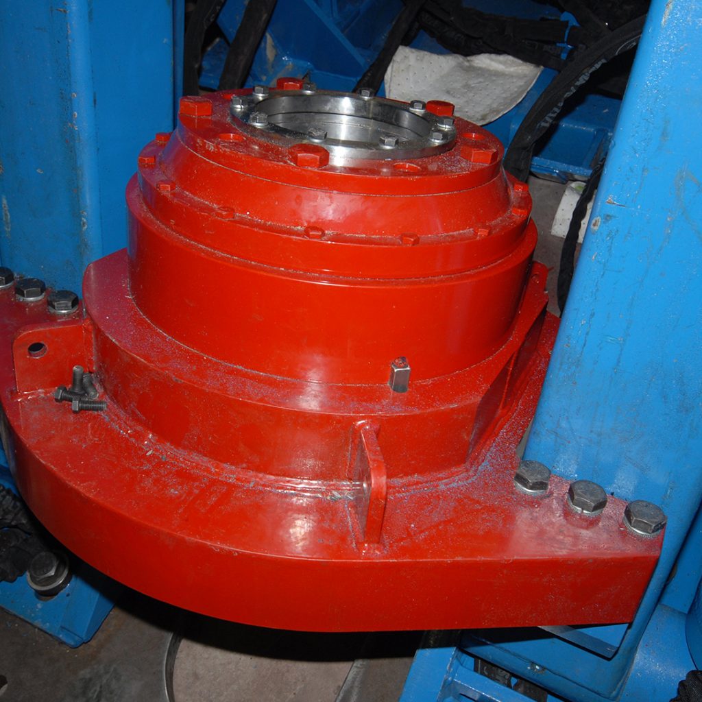 Custom-made Lower Clamp | Atelier Val-d'Or